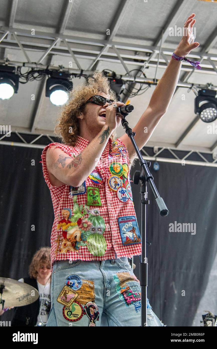 Mills performs on day one of the Lollapalooza Music Festival on ...