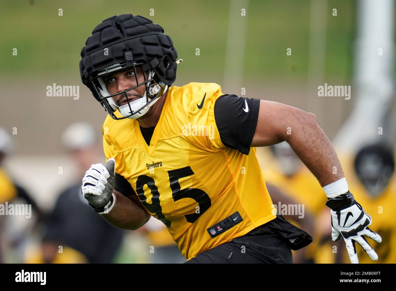 Pittsburgh Steelers defensive lineman Chris Wormley goes through drills ...
