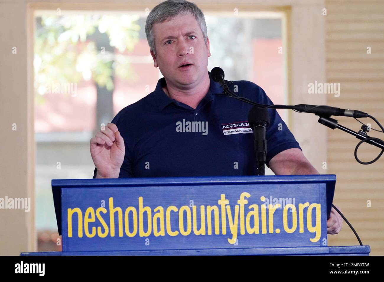 Republican State Treasurer David McRae addresses the crowd at the ...