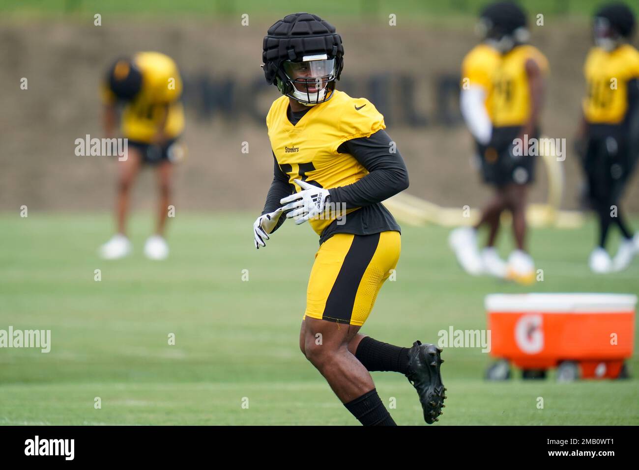 Pittsburgh Steelers linebacker Devin Bush takes part in drills during ...