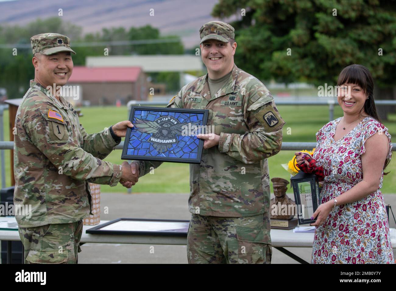Maj. Jason West, outgoing commander of U.S. Army Air Ambulance ...