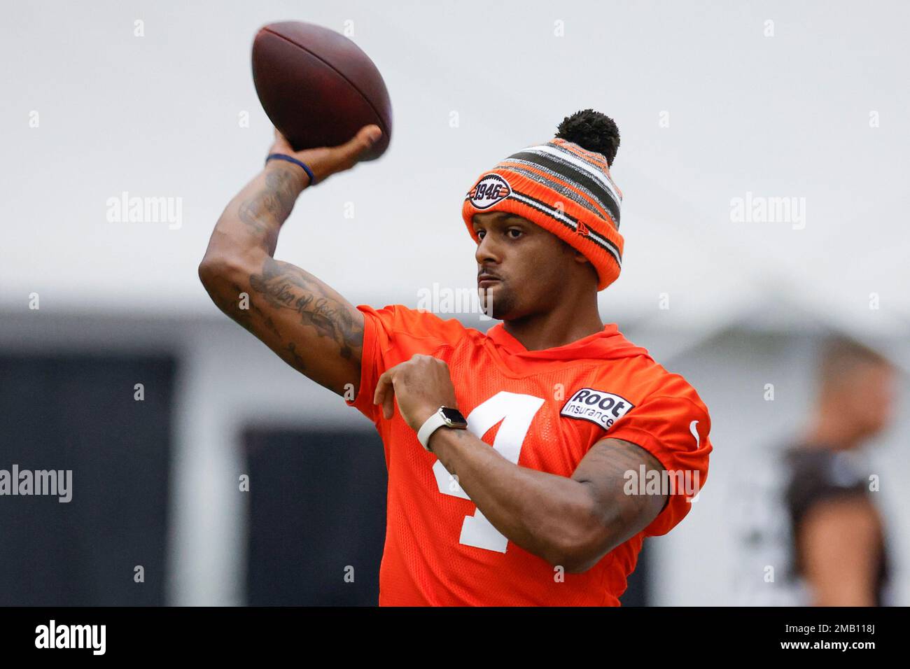 Cleveland Browns quarterback Deshaun Watson throws a pass during the ...