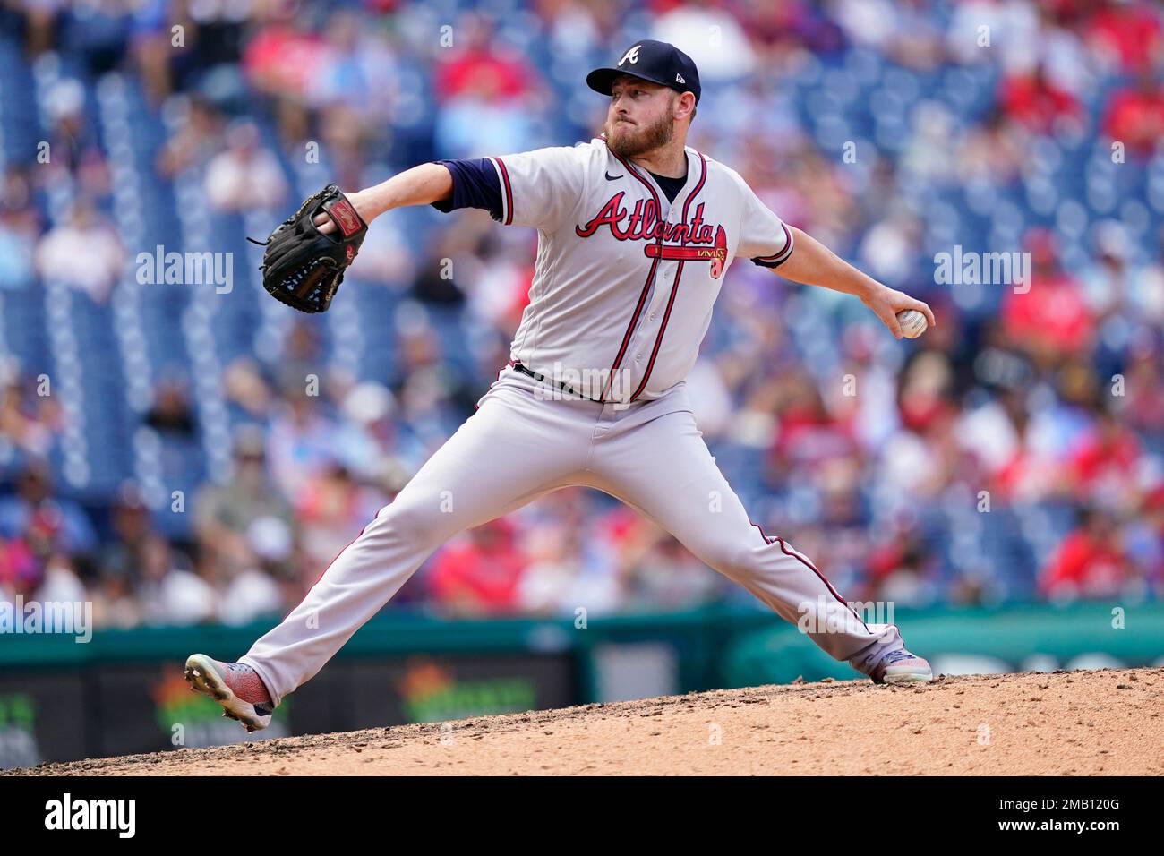 Atlanta Braves' Tyler Matzek pitches during the sixth inning of a ...