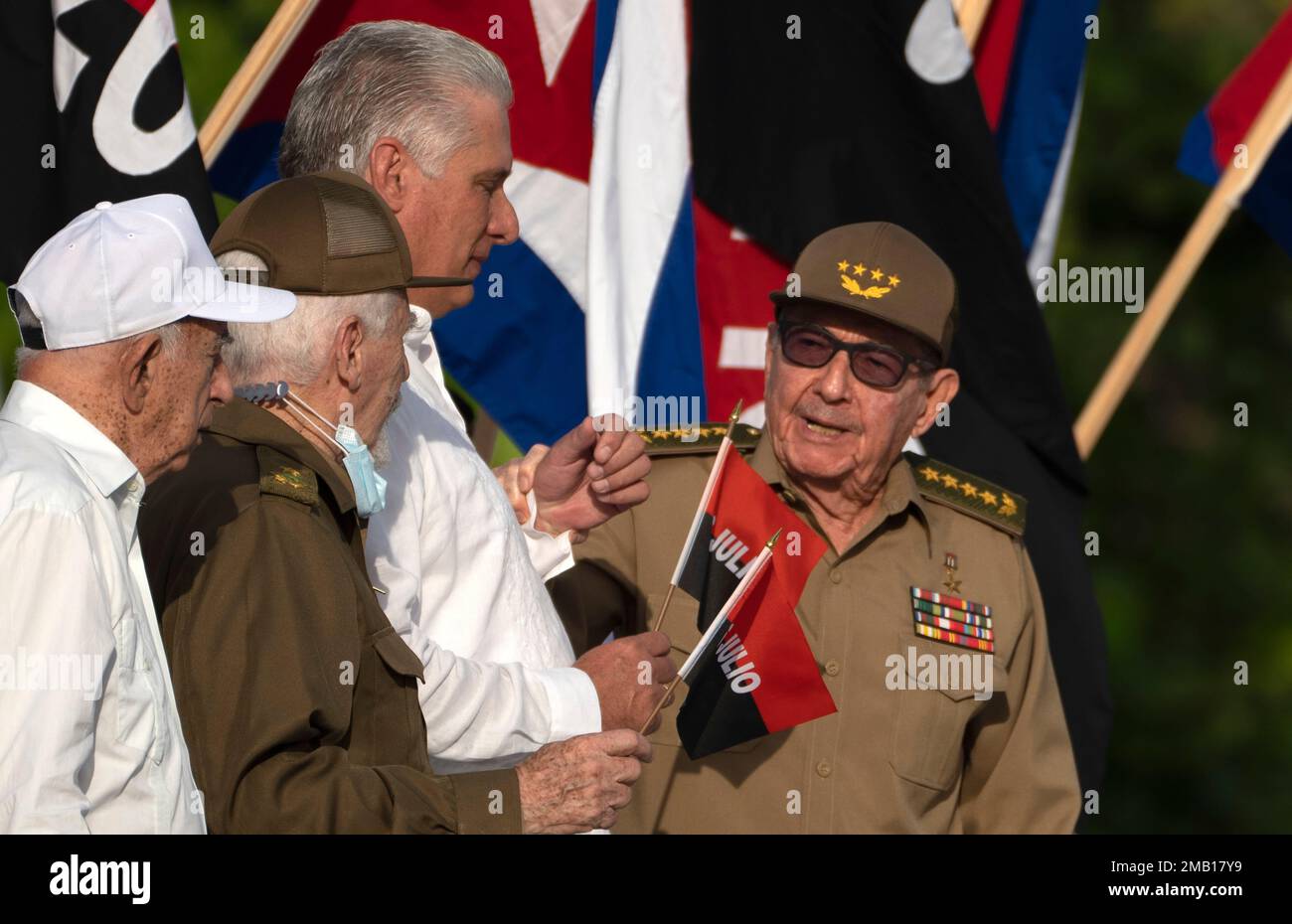 Ramiro Valdés, Historic Leader of the Cuban Revolution, Dies at 94 ...