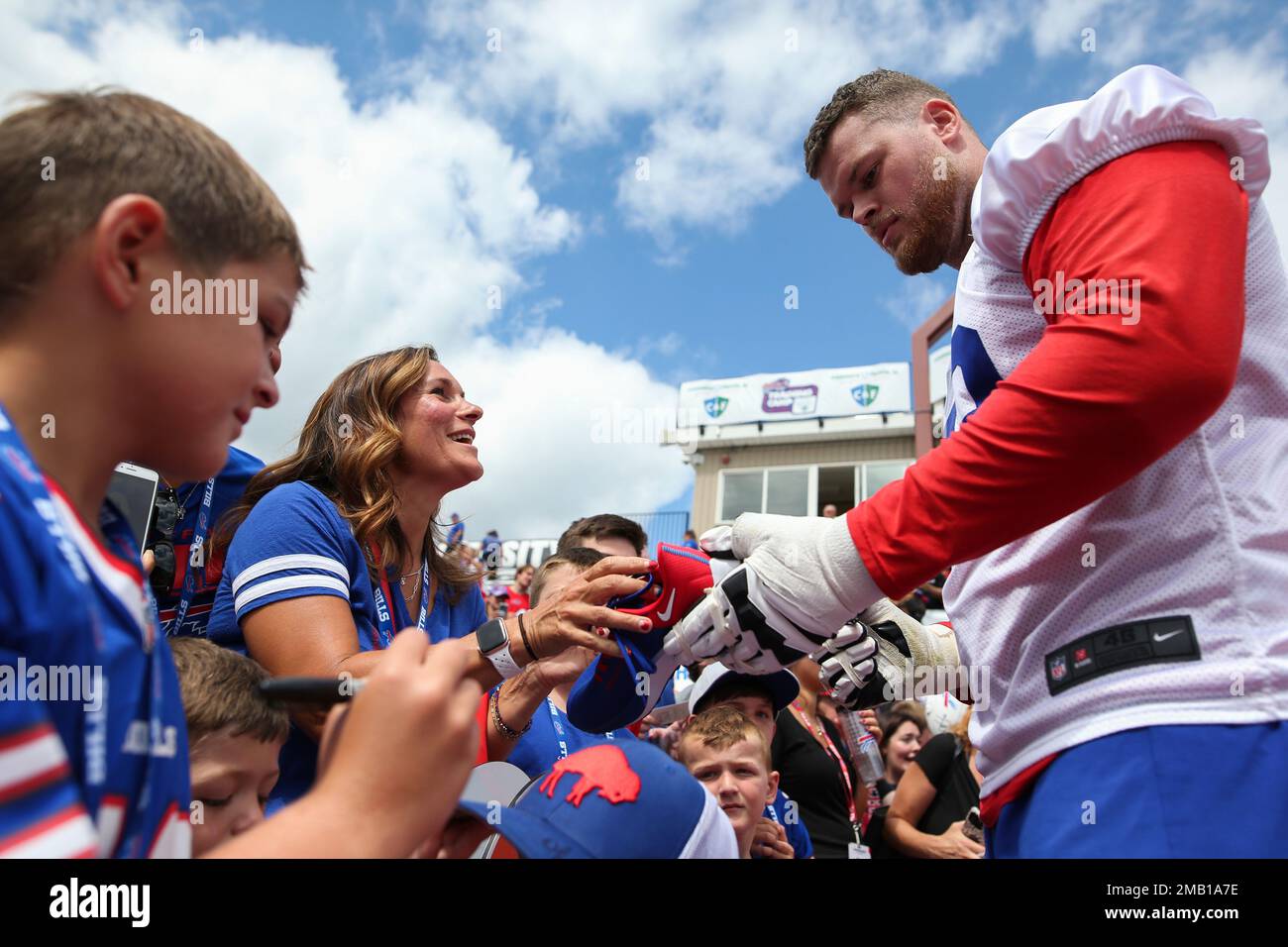 Buffalo Bills offensive lineman Spencer Brown (79) signs autographs ...