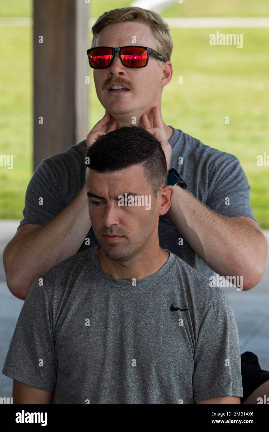 Choke hold hi-res stock photography and images - Alamy