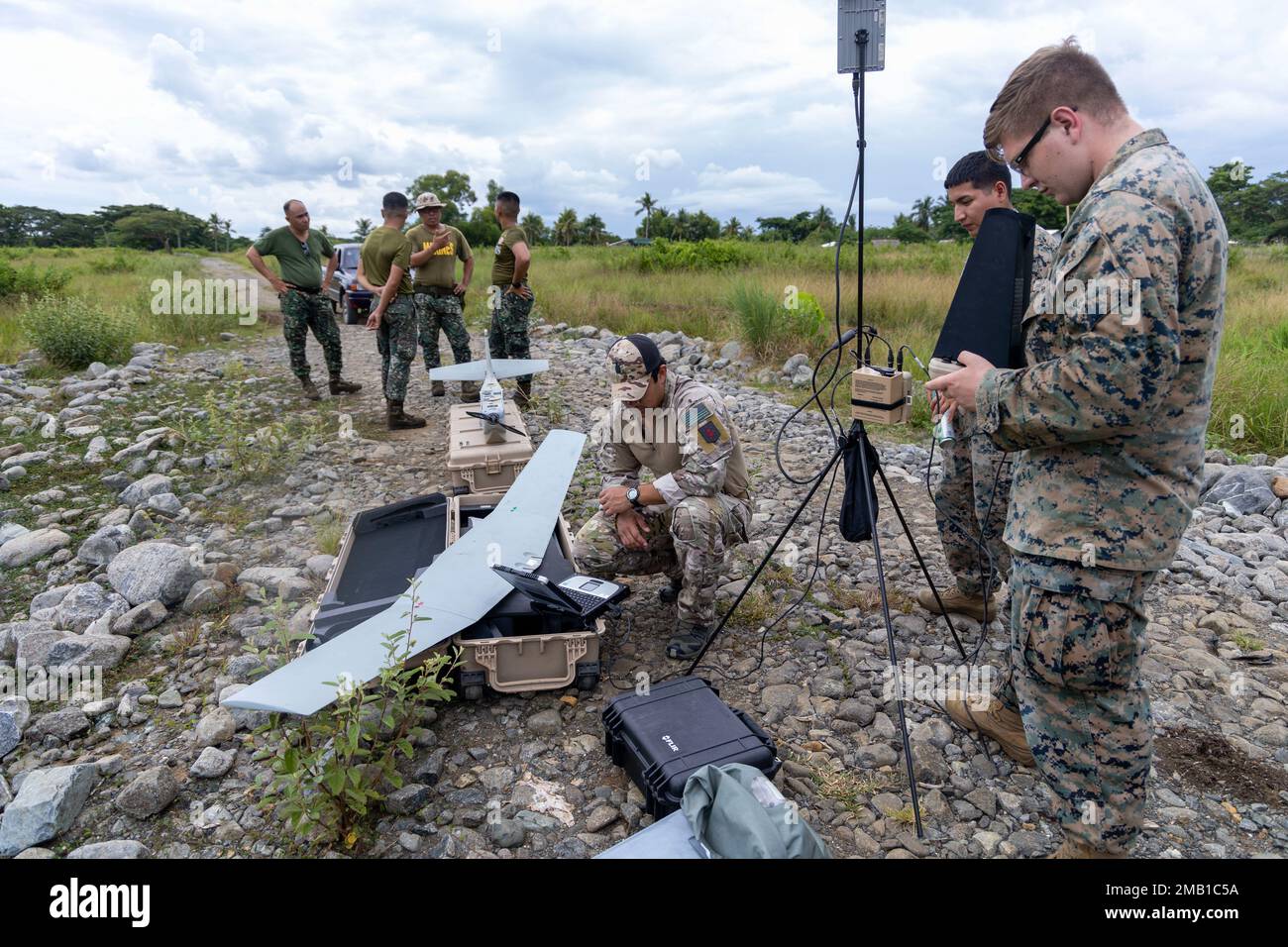 Marine Raiders with Special Operations Task Force 511.2 and Marines ...