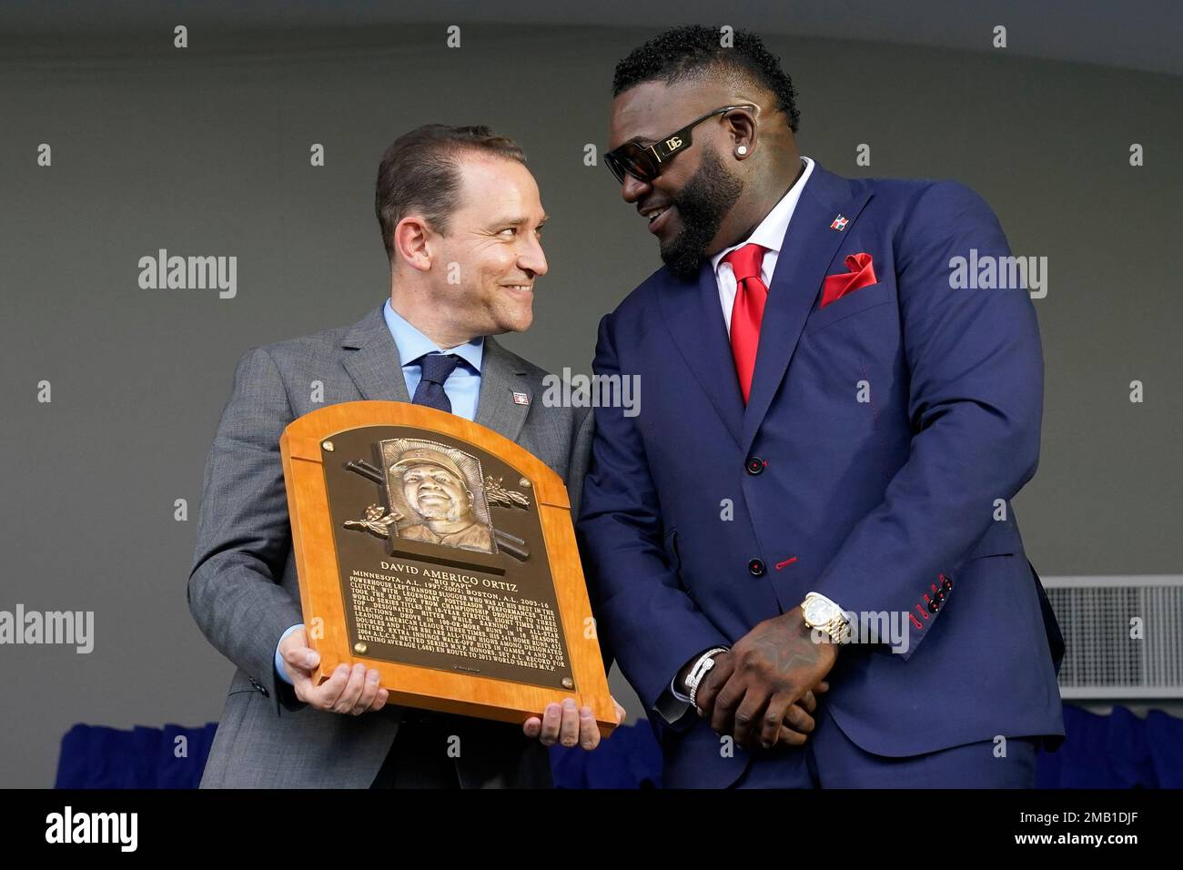 Hall of Fame inductee David Ortiz, right, formerly of the Boston Red ...