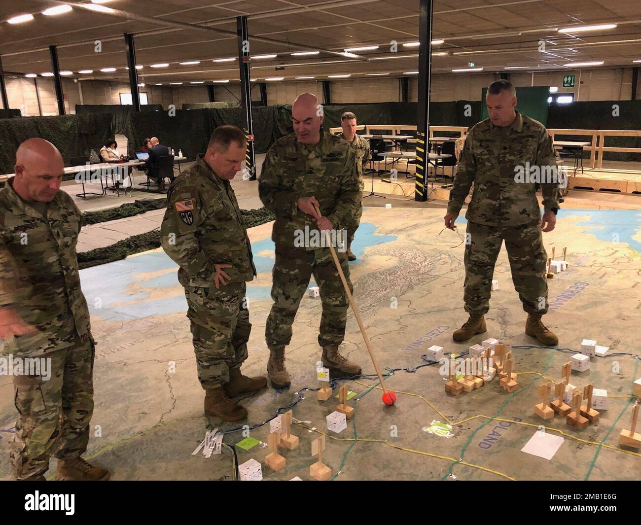 Leaders of the 200th Military Police Command discuss general support ...