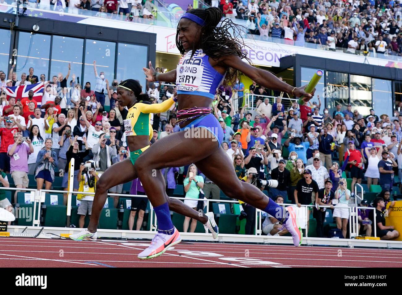 Twanisha Terry, of the United States, wins the final in the women's ...