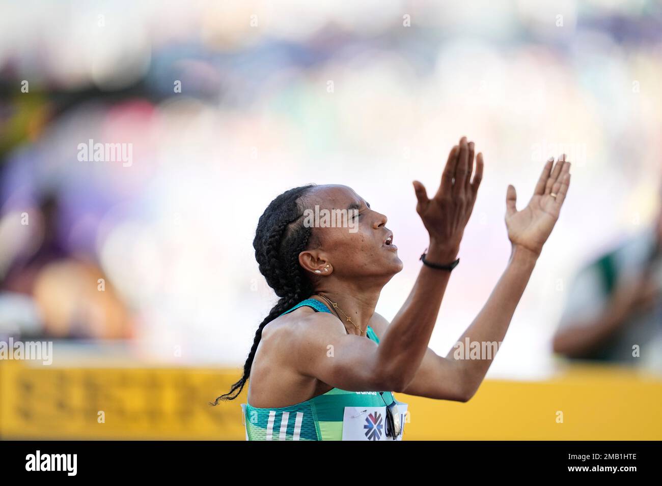 Gudaf Tsegay, of Ethiopia, celebrates after winning the final in the ...