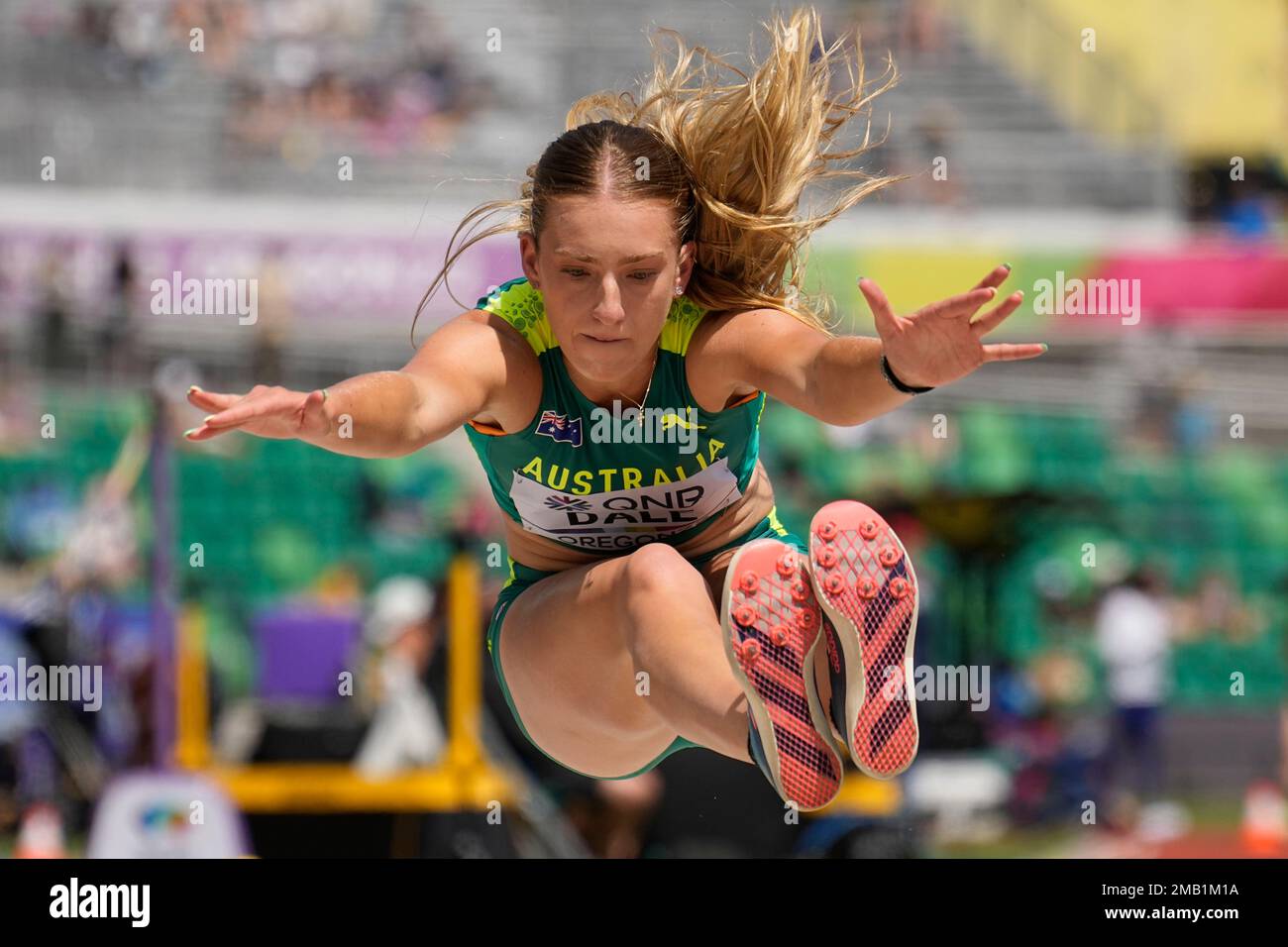 Samantha Dale, of Australia, competes in qualifications for the women's ...