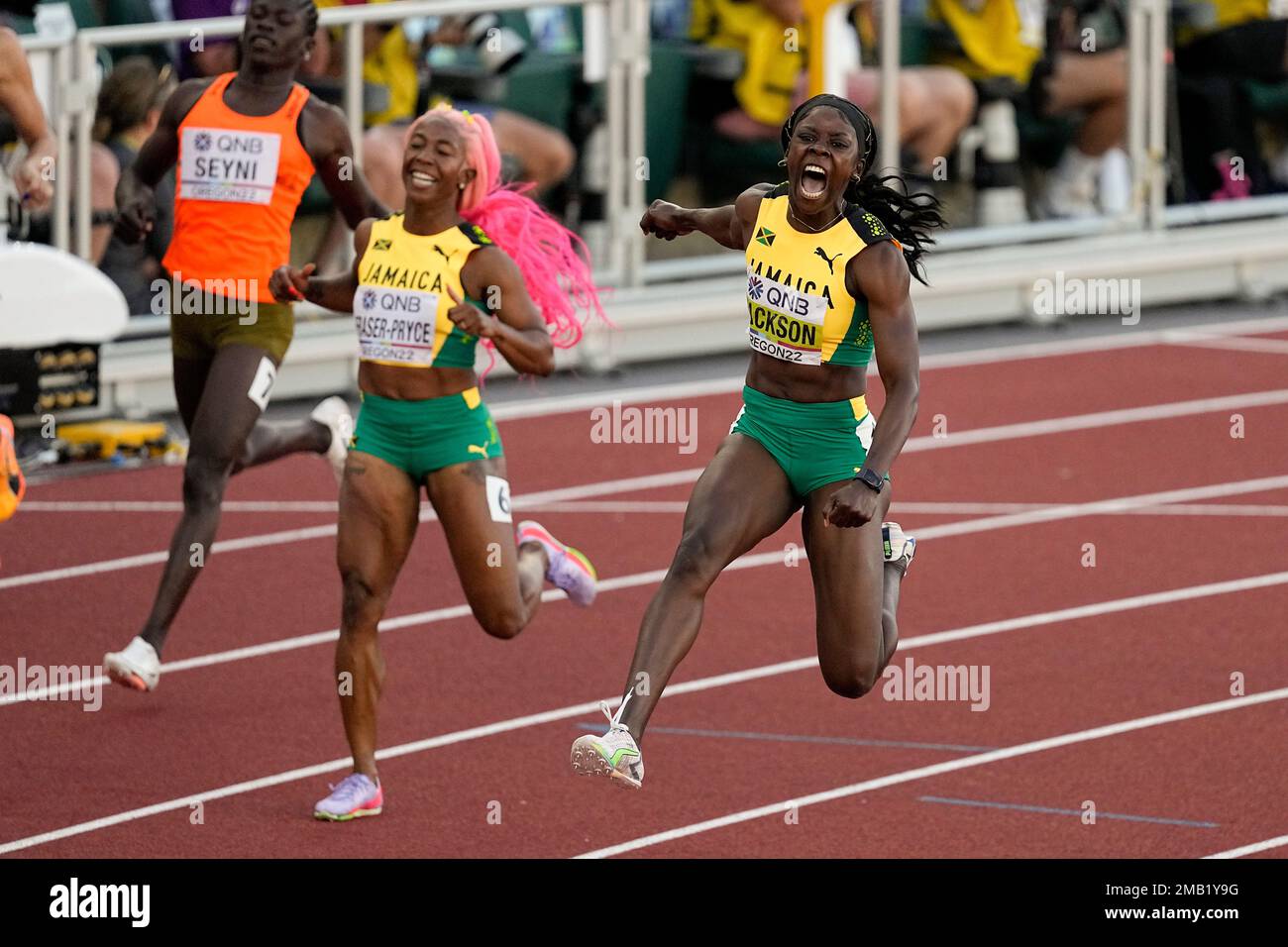 Shericka Jackson, of Jamaica, wins the final of the women's 200-meter ...