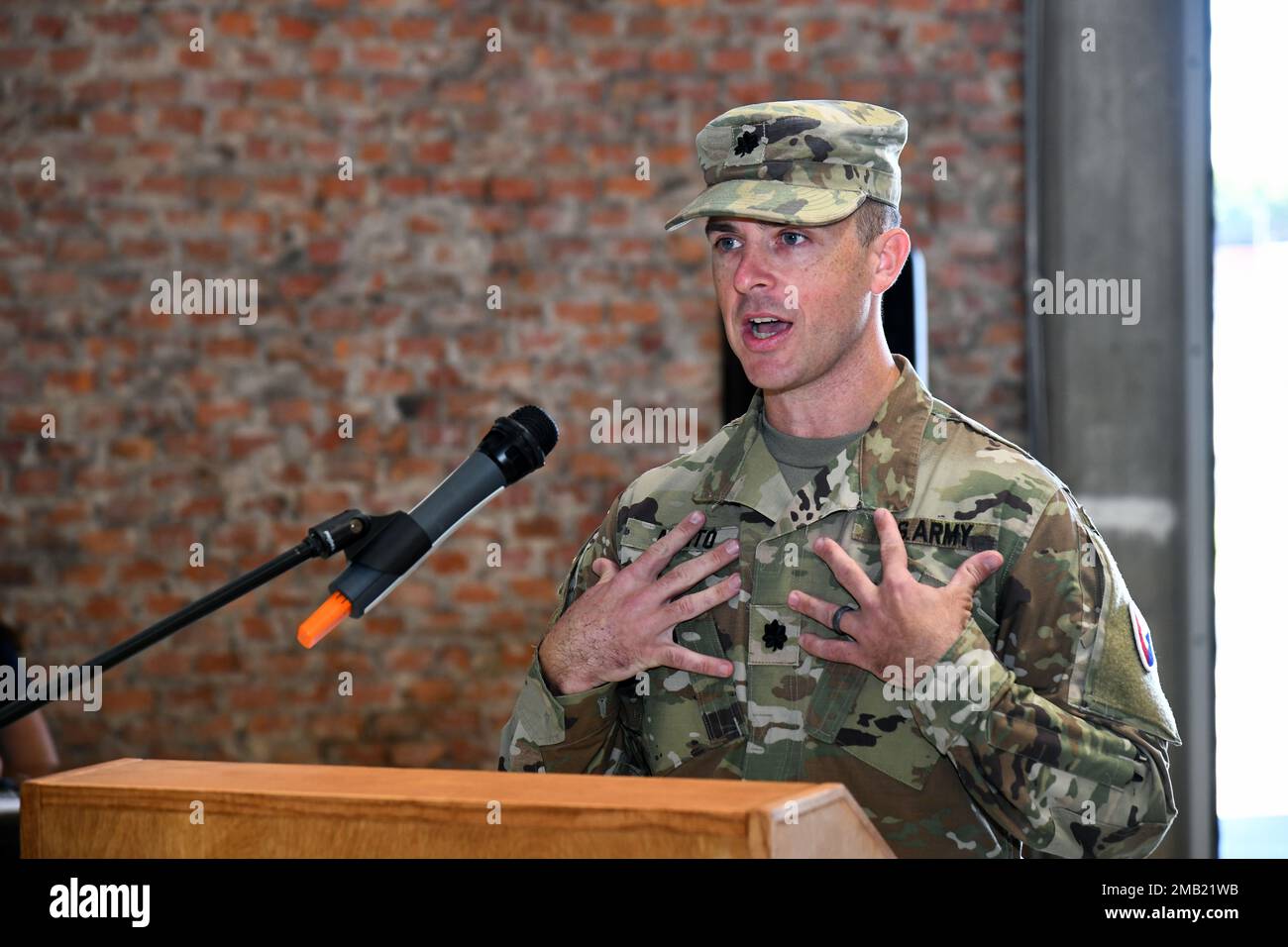 Lt. Col. Alexander J. Amato, incoming Commander Army Fields Support ...