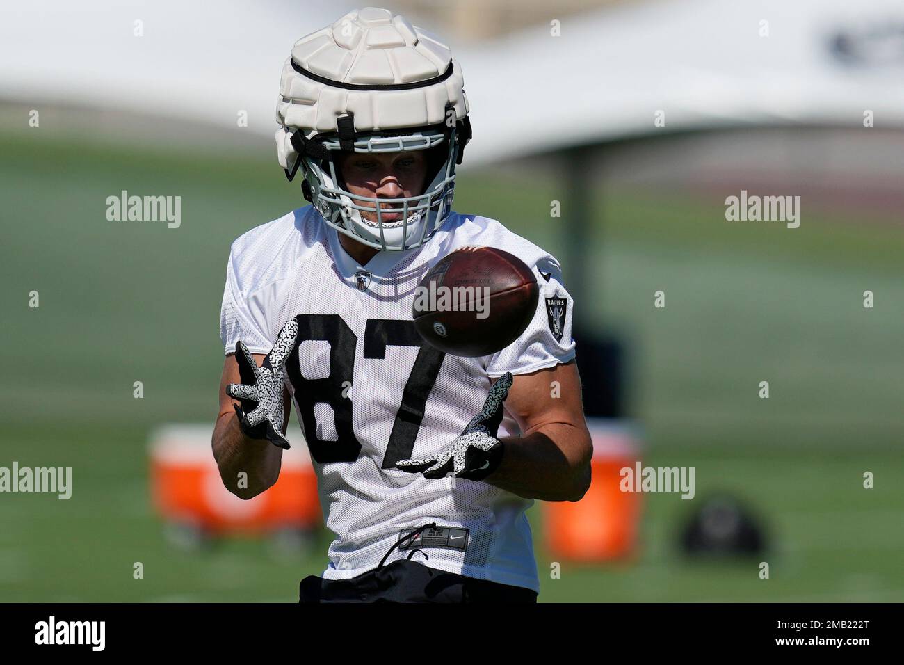 Las Vegas Raiders' Foster Moreau practices during NFL football training ...