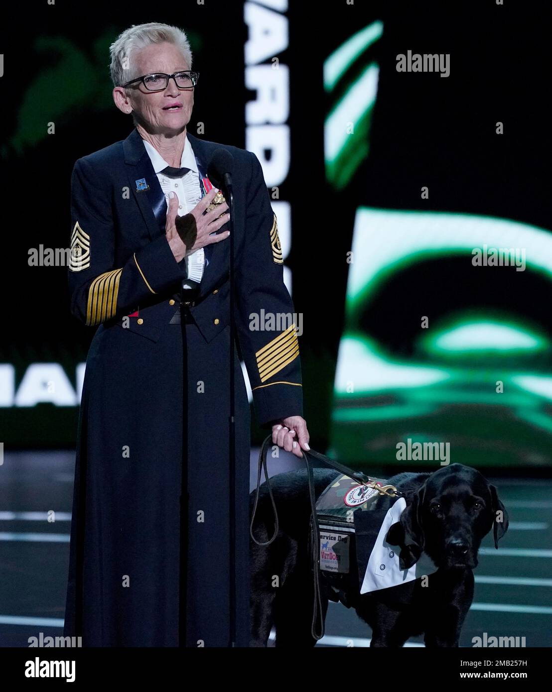 Gretchen Evans accepts the Pat Tillman award for service at the ESPY ...