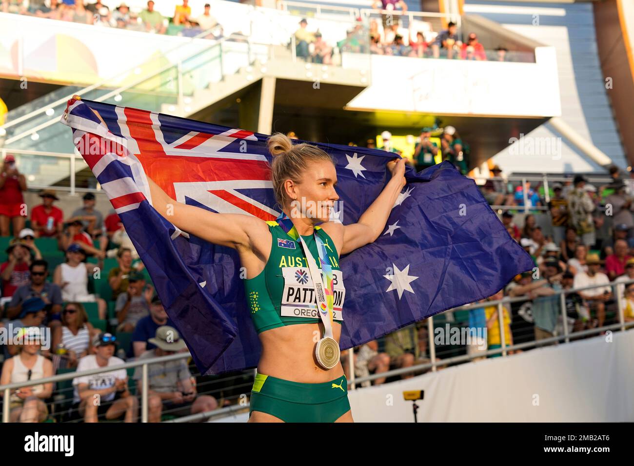 Eleanor Patterson, of Australia, celebrates after winning the gold ...