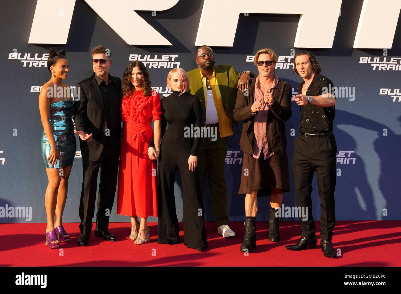 From left: Zazie Beetz, David Leitch, Kelly McCormick, Joey King, Brian ...