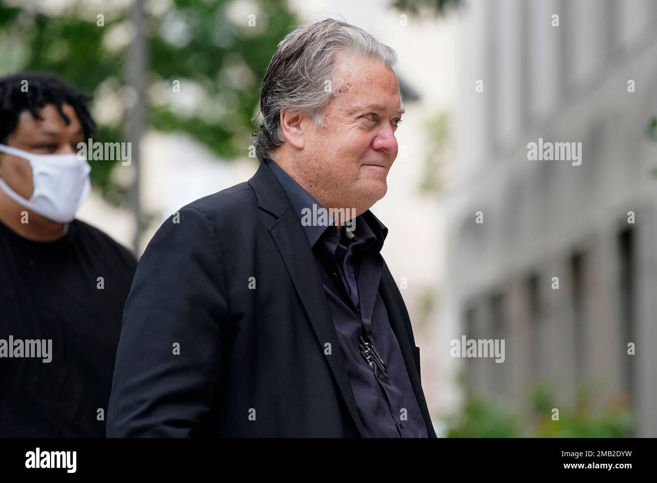 Former White House strategist Steve Bannon arrives at federal court for ...