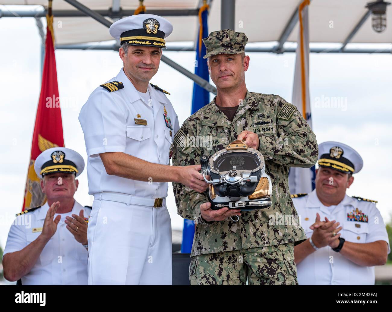 PANAMA CITY, FL (June 10, 2022) 220610-N-OT328-0138 Naval Diving and ...