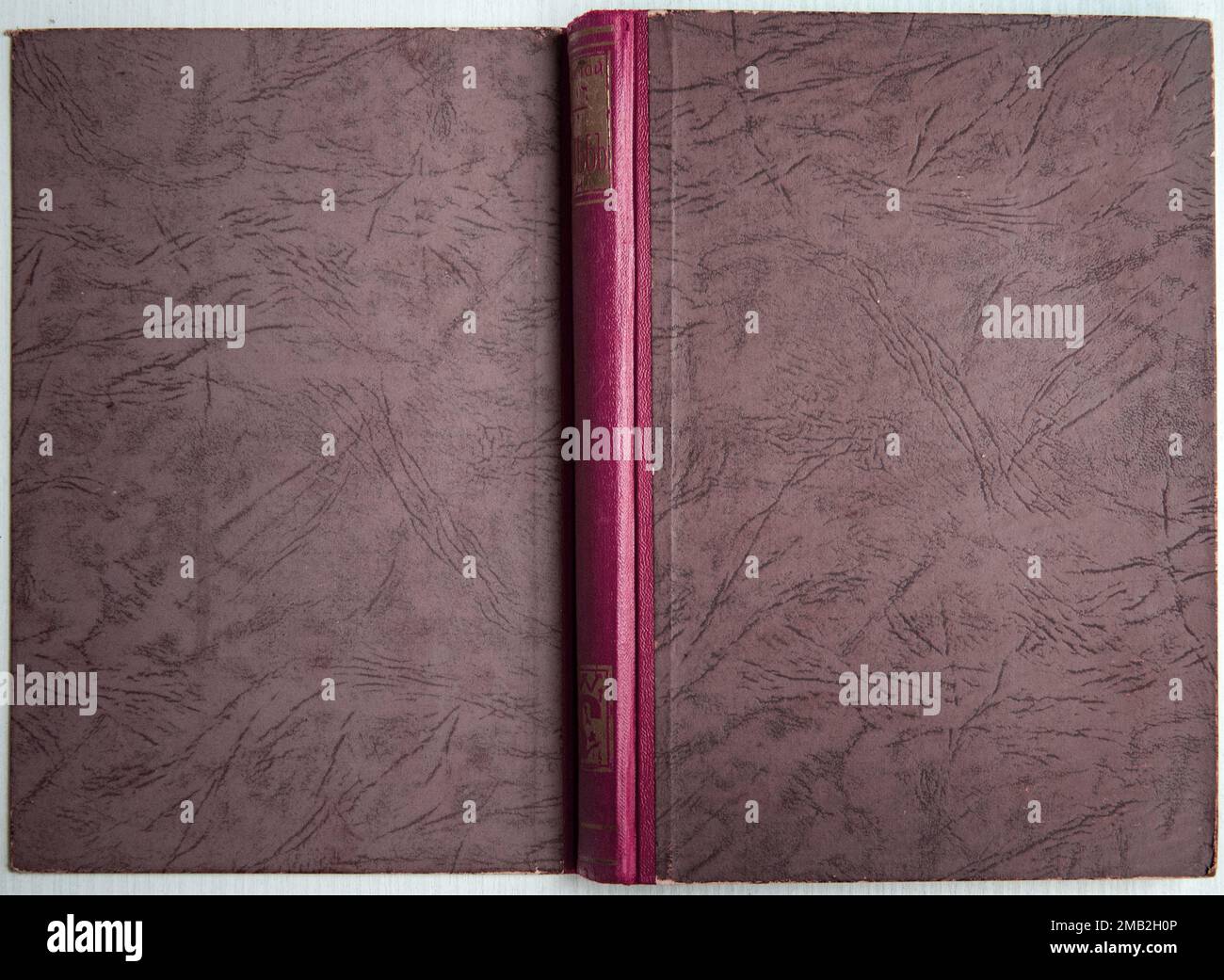 Open purple note book hi-res stock photography and images - Alamy