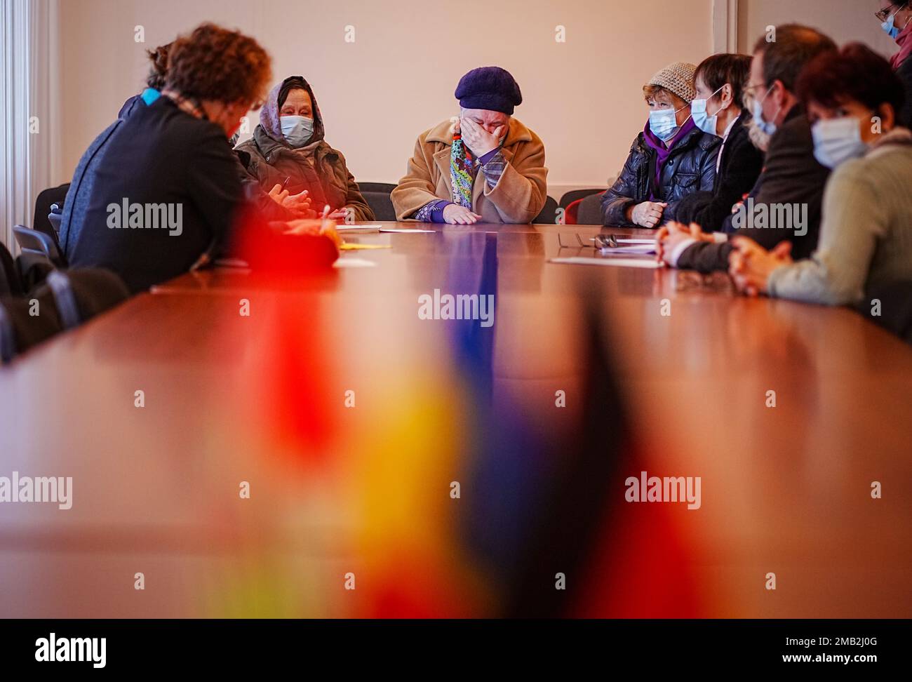 Stefan Voda, Moldova. 20th Jan, 2023. Svenja Schulze (l, undercover ...