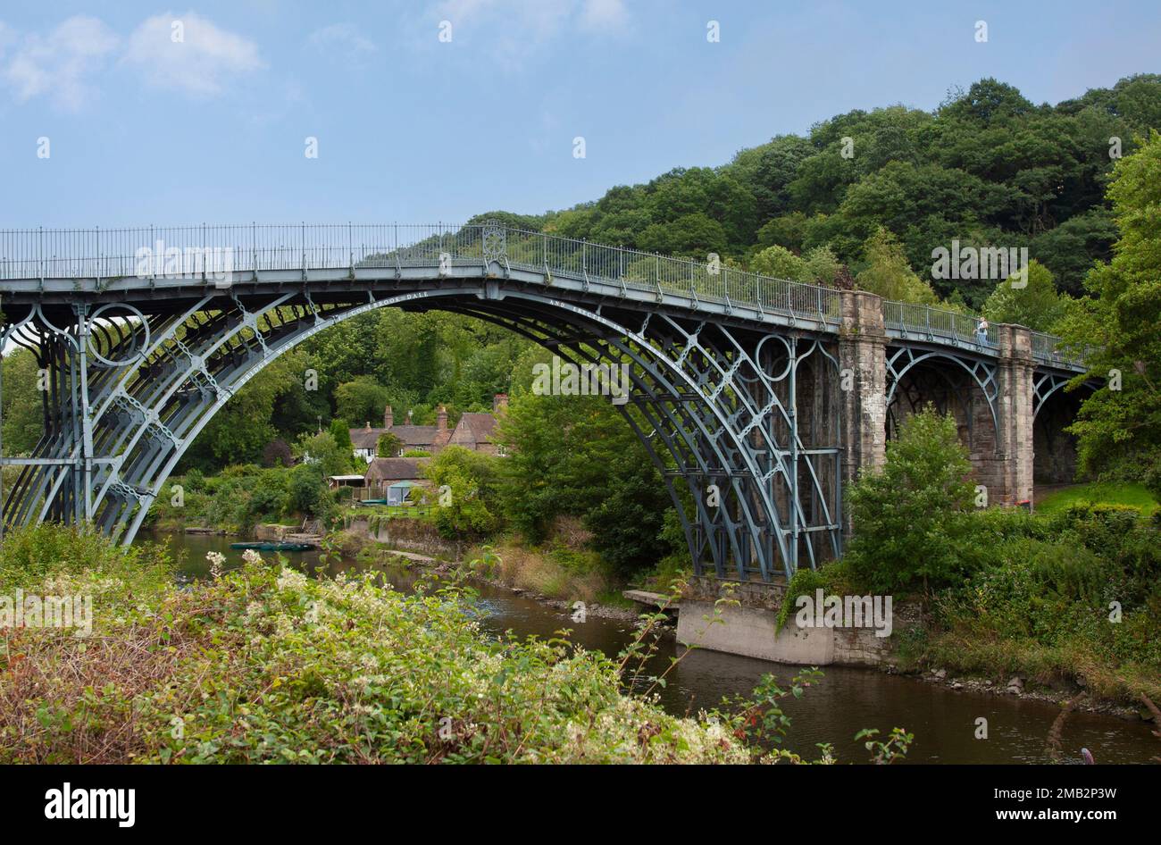 The Iron Bridge over the River Severn, Ironbridge Gorge, Shropshire ...