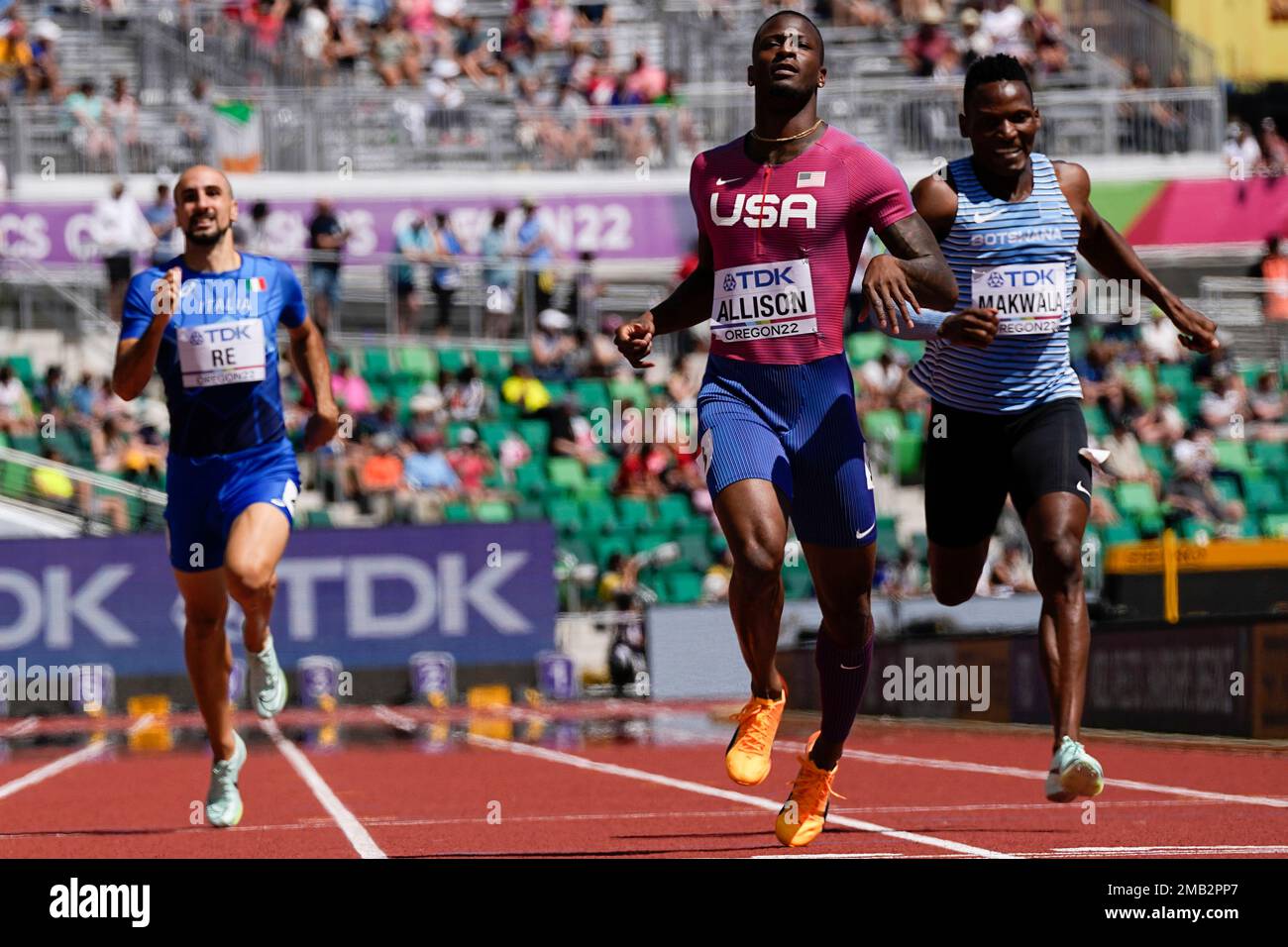 Champion Allison, of the United States, wins a heat in the men's 400 ...