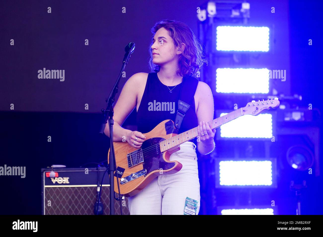 Soph Nathan of The Big Moon performs at the George Ezra Concert, in ...