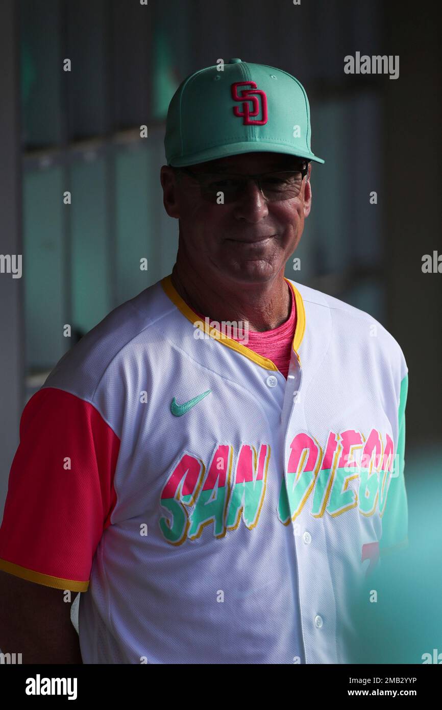 San Diego Padres manager Bob Melvin looks out from the dugout prior to ...