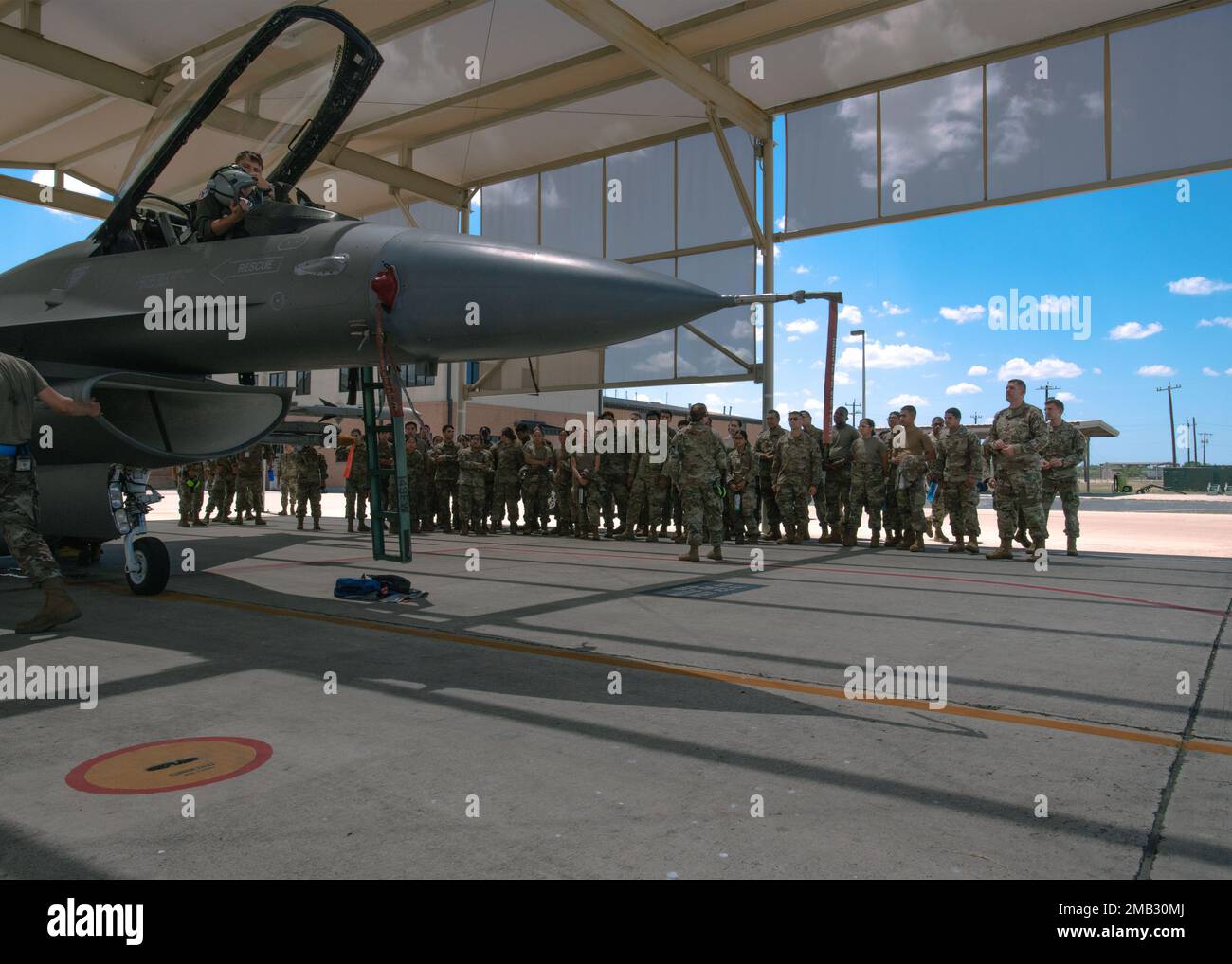 Air Force ROTC cadets from Embry Riddle Aeronautical University visited ...