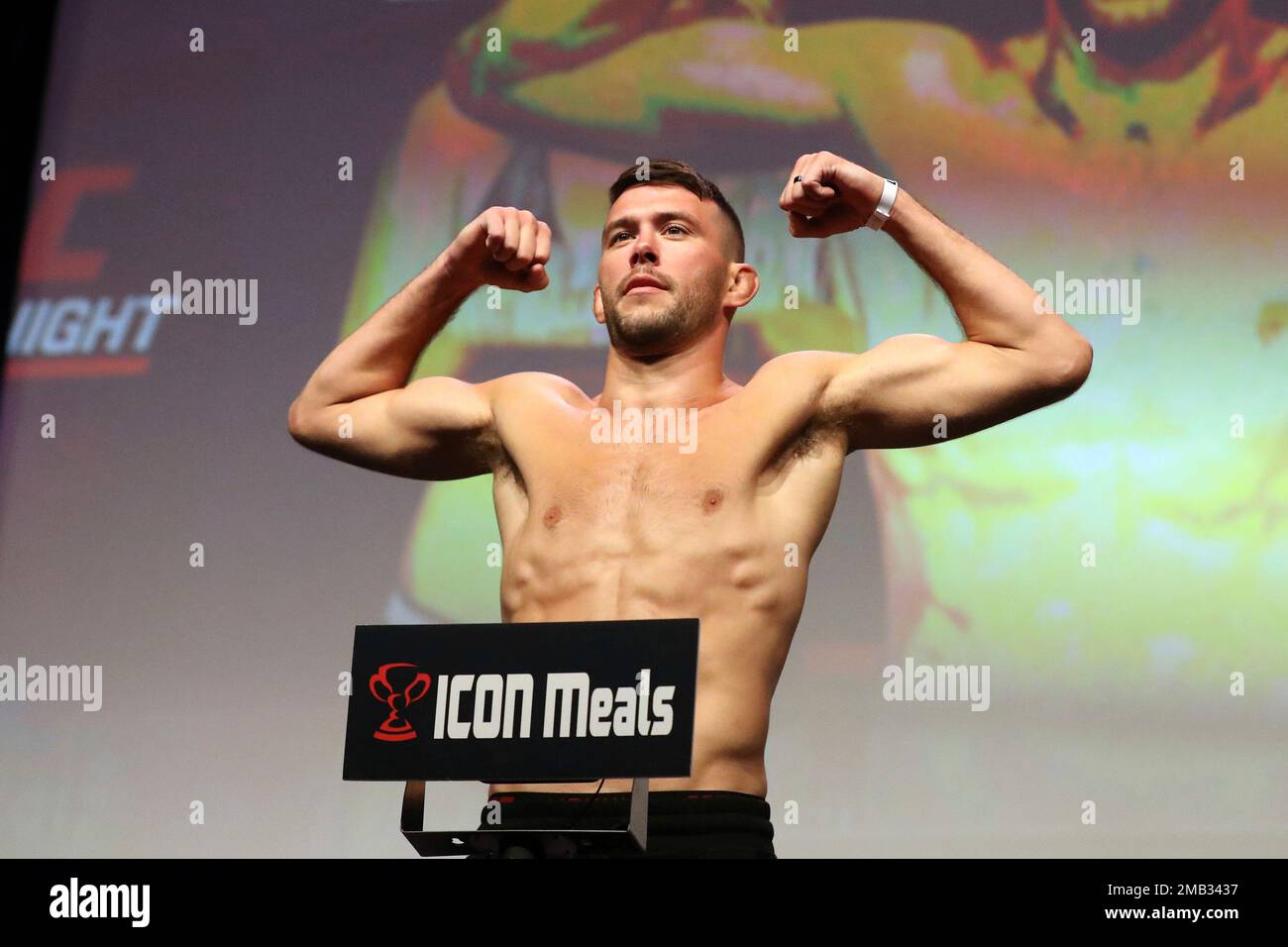 Bill Algeo poses on the scale during the ceremonial weigh-in for the ...