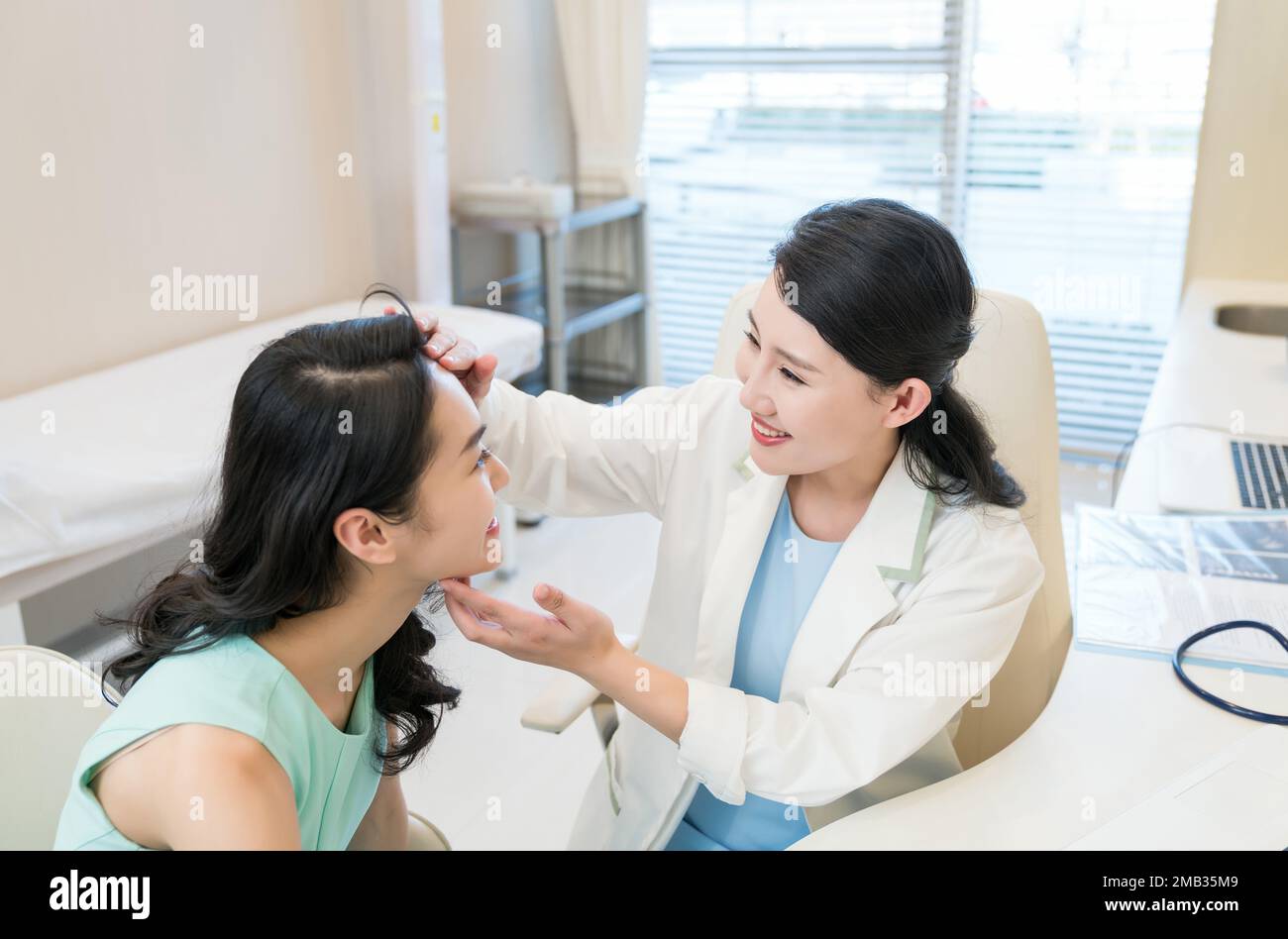 Professional reception hi-res stock photography and images - Alamy