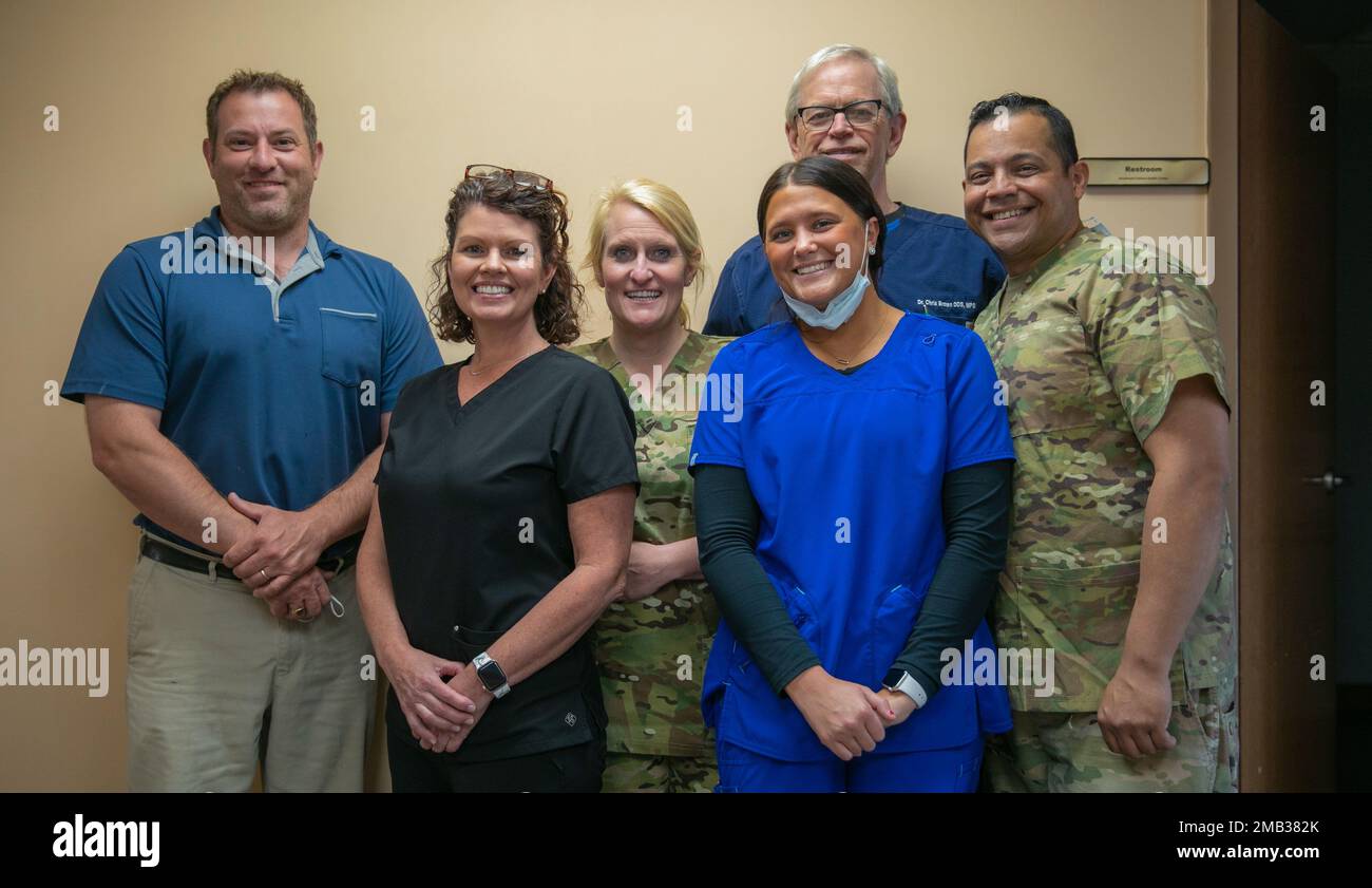 Volunteers that made the free dental examinations for soldiers ...