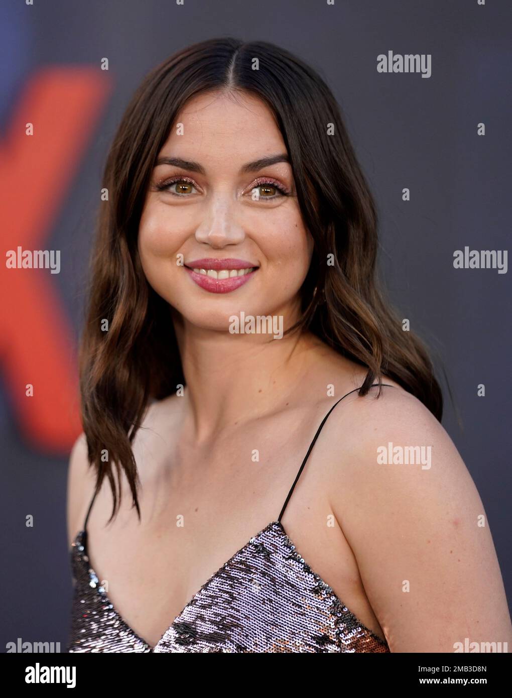 Ana de Armas poses at the premiere of the film "The Gray Man ...