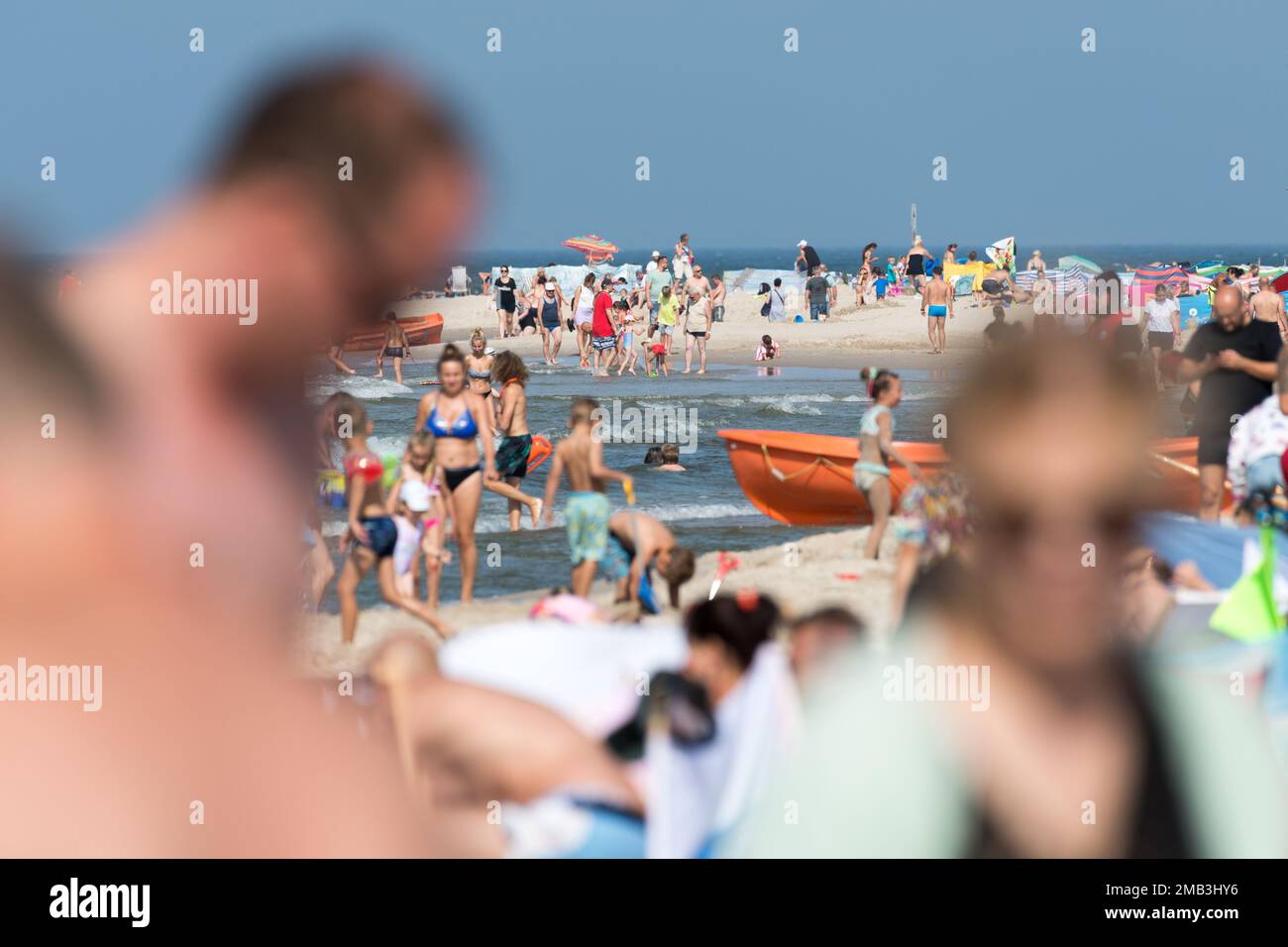 Hot day on a beach in Rowy, Poland © Wojciech Strozyk / Alamy Stock ...