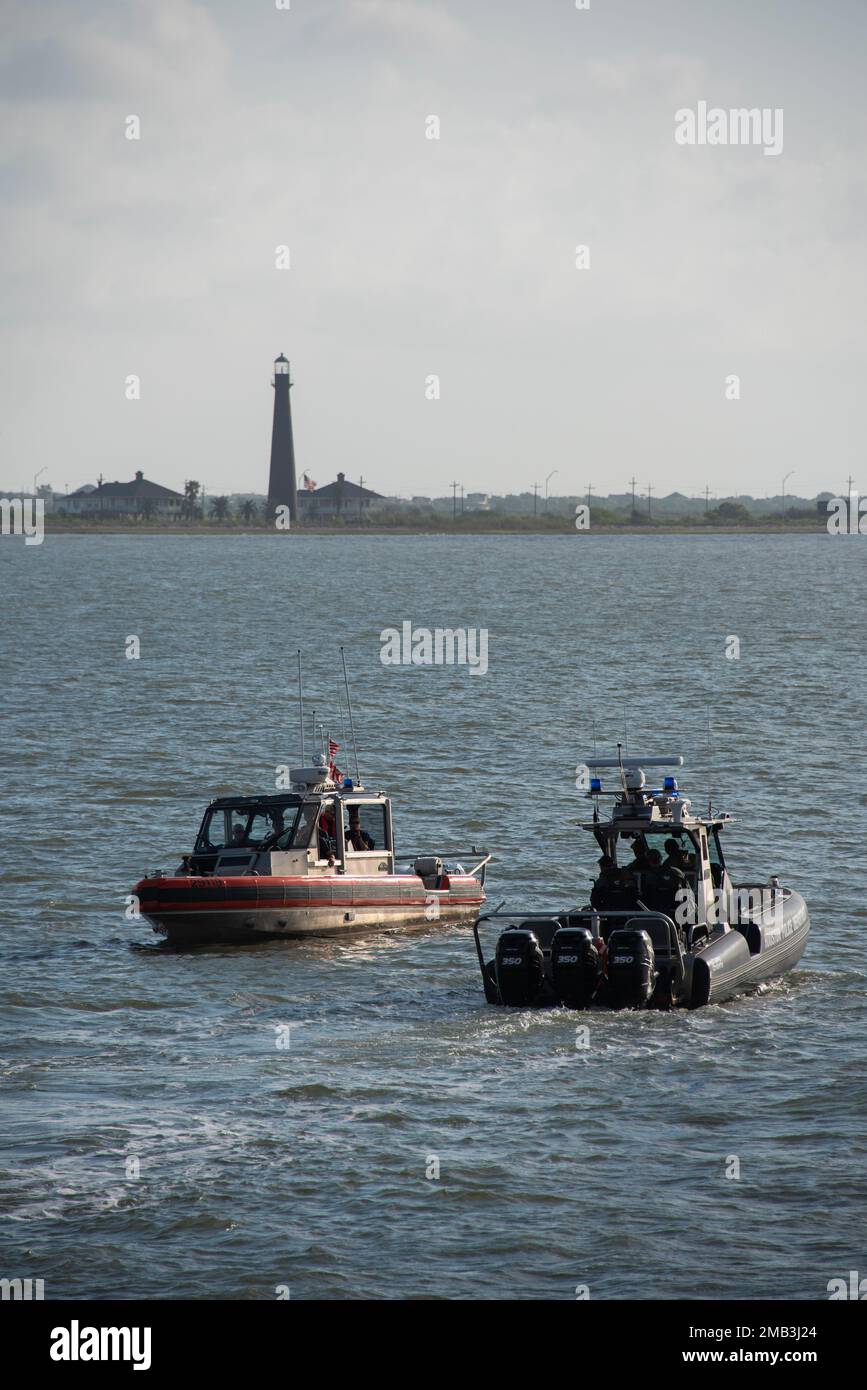 A 29-foot Response Boat–Small crew from Coast Guard Station Galveston ...