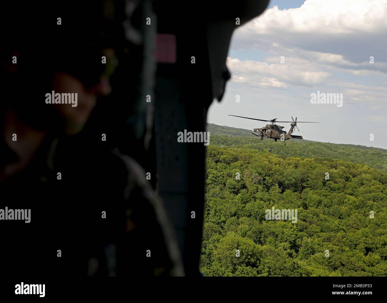 Soldiers with Company B, 1st Battalion, 128th Infantry Regiment, 32nd ...