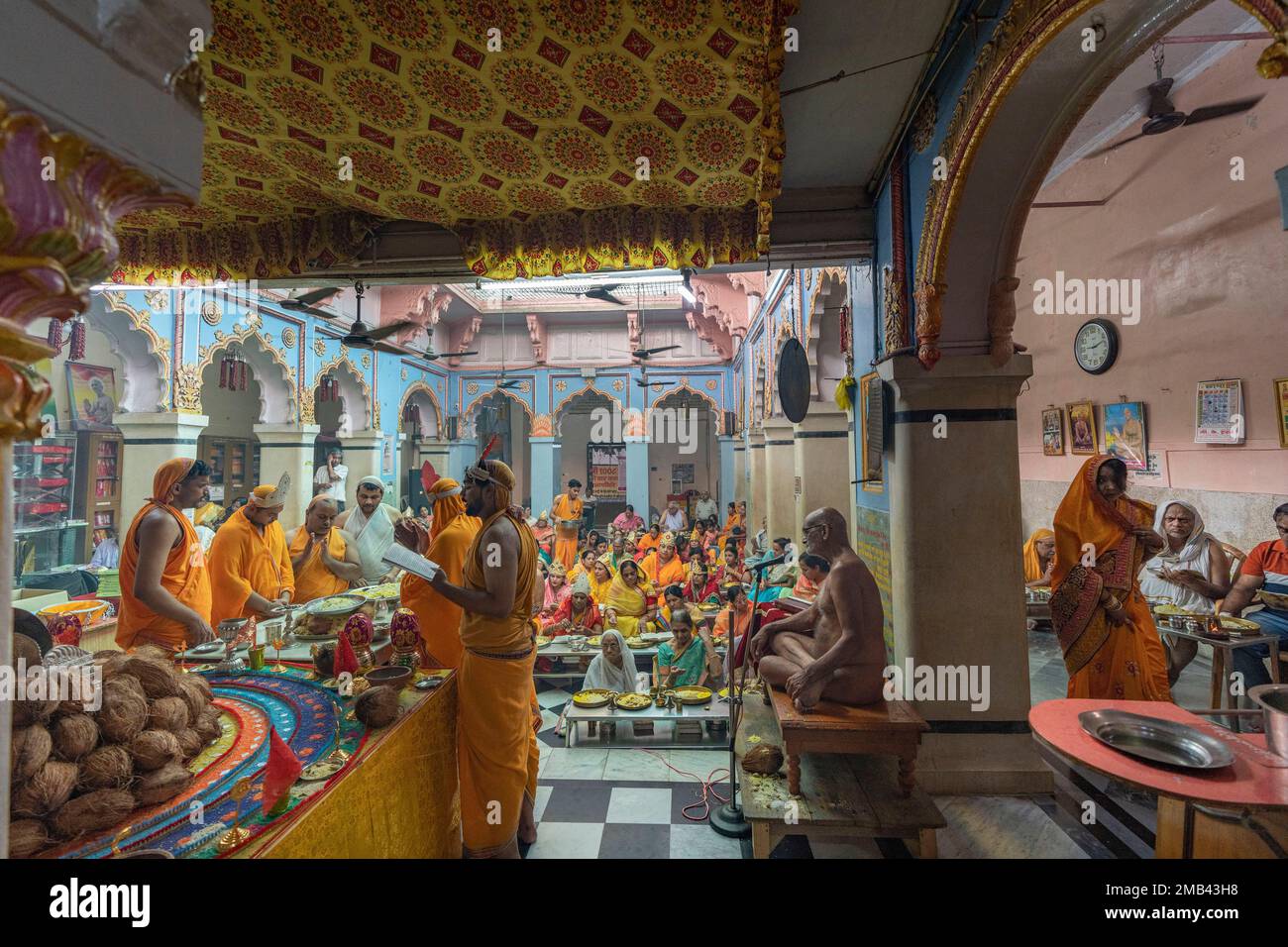 Jain devotees offer special prayers on the occasion of Chaturmas puja ...