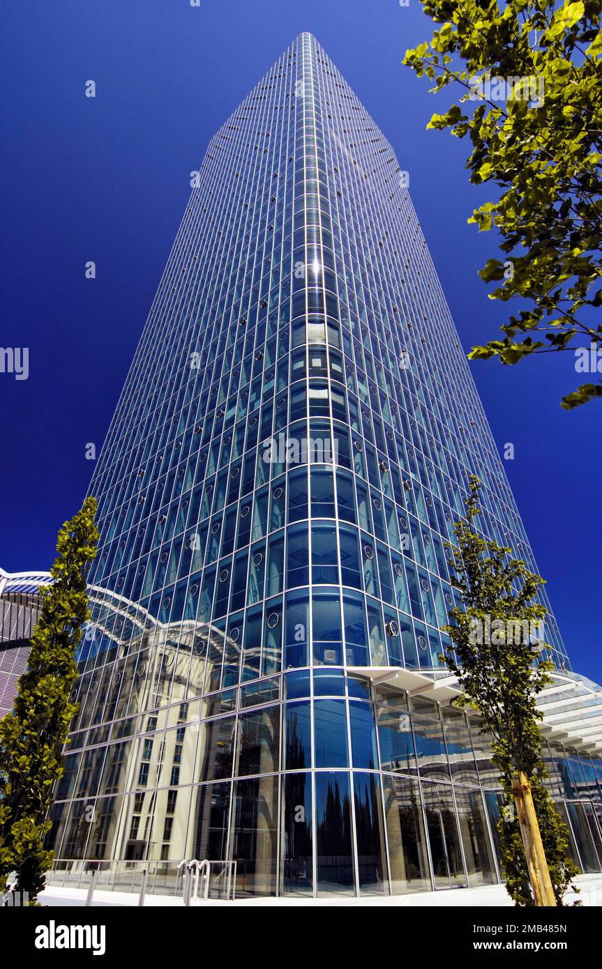 Uptown high-rise, O2 Tower, Munich, Bavaria, Germany Stock Photo - Alamy
