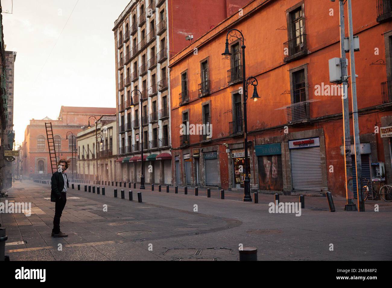 DANIEL GIMENEZ CACHO in BARDO (2022) -Original title: BARDO: FALSE ...