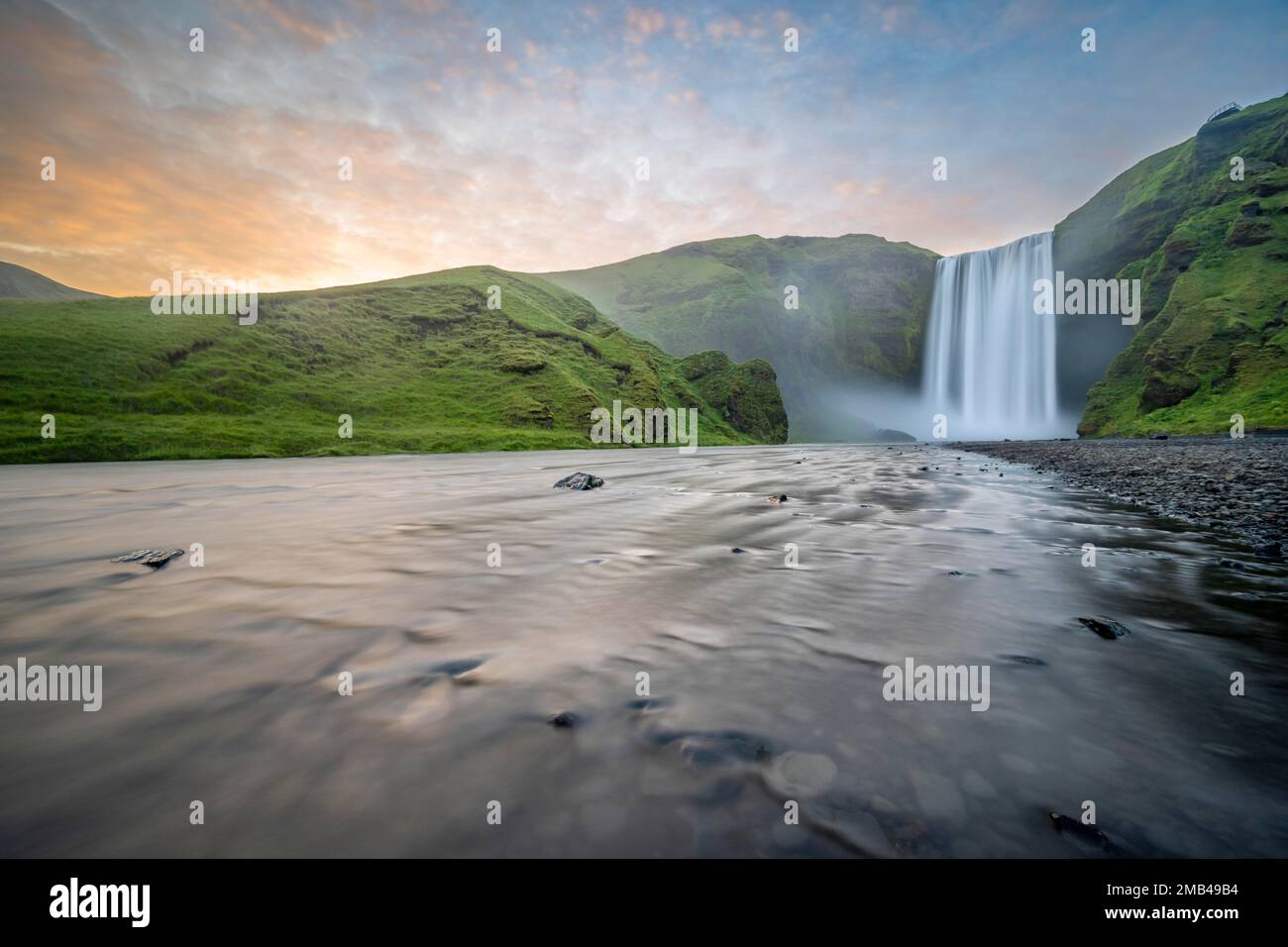 Long exposure, Skoga river, Skogafoss waterfall, atmospheric sunset ...