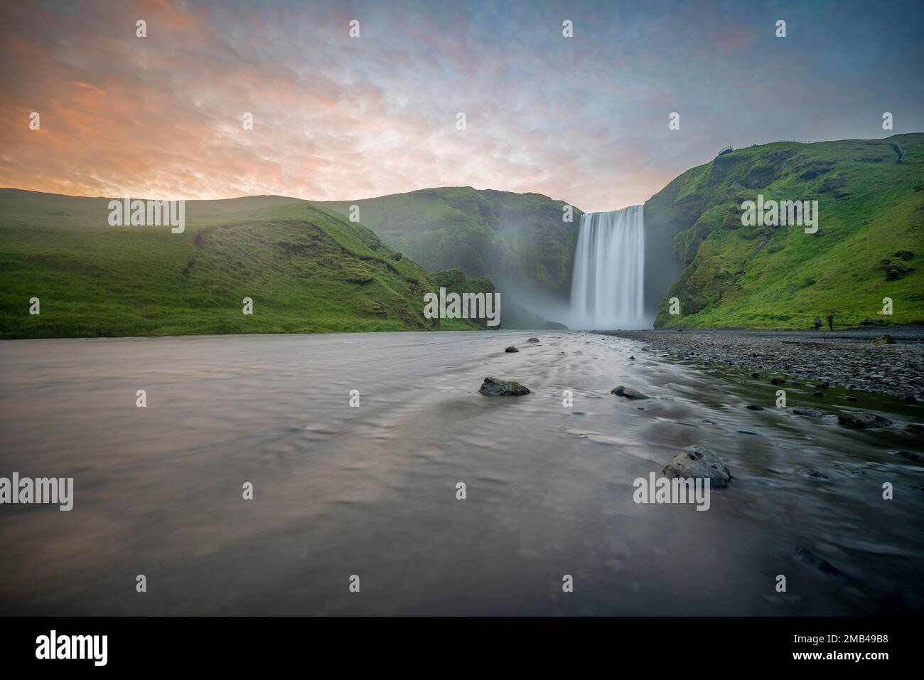 Long exposure, Skoga river, Skogafoss waterfall, atmospheric sunset ...