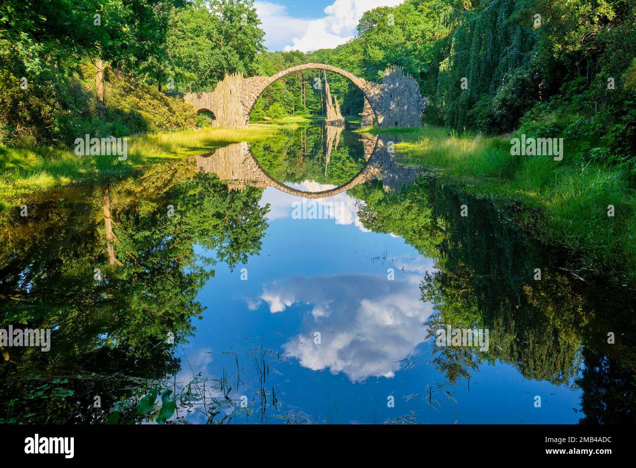 Rakotz Bridge, also Devil's Bridge, and basalt columns, the organ, in ...