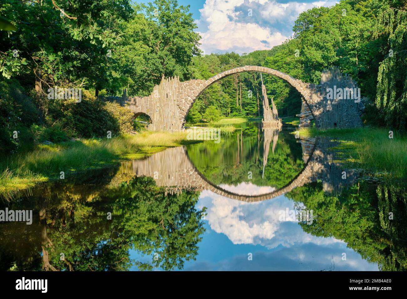 Rakotz Bridge, also Devil's Bridge, and basalt columns, the organ, in ...