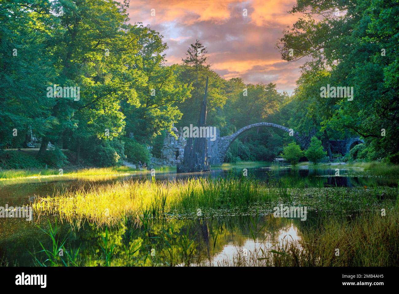 Rakotz Bridge, also Devil's Bridge, and basalt columns, the organ, in ...