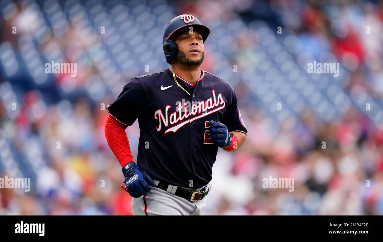 Washington Nationals' Yadiel Hernandez plays during a baseball game ...