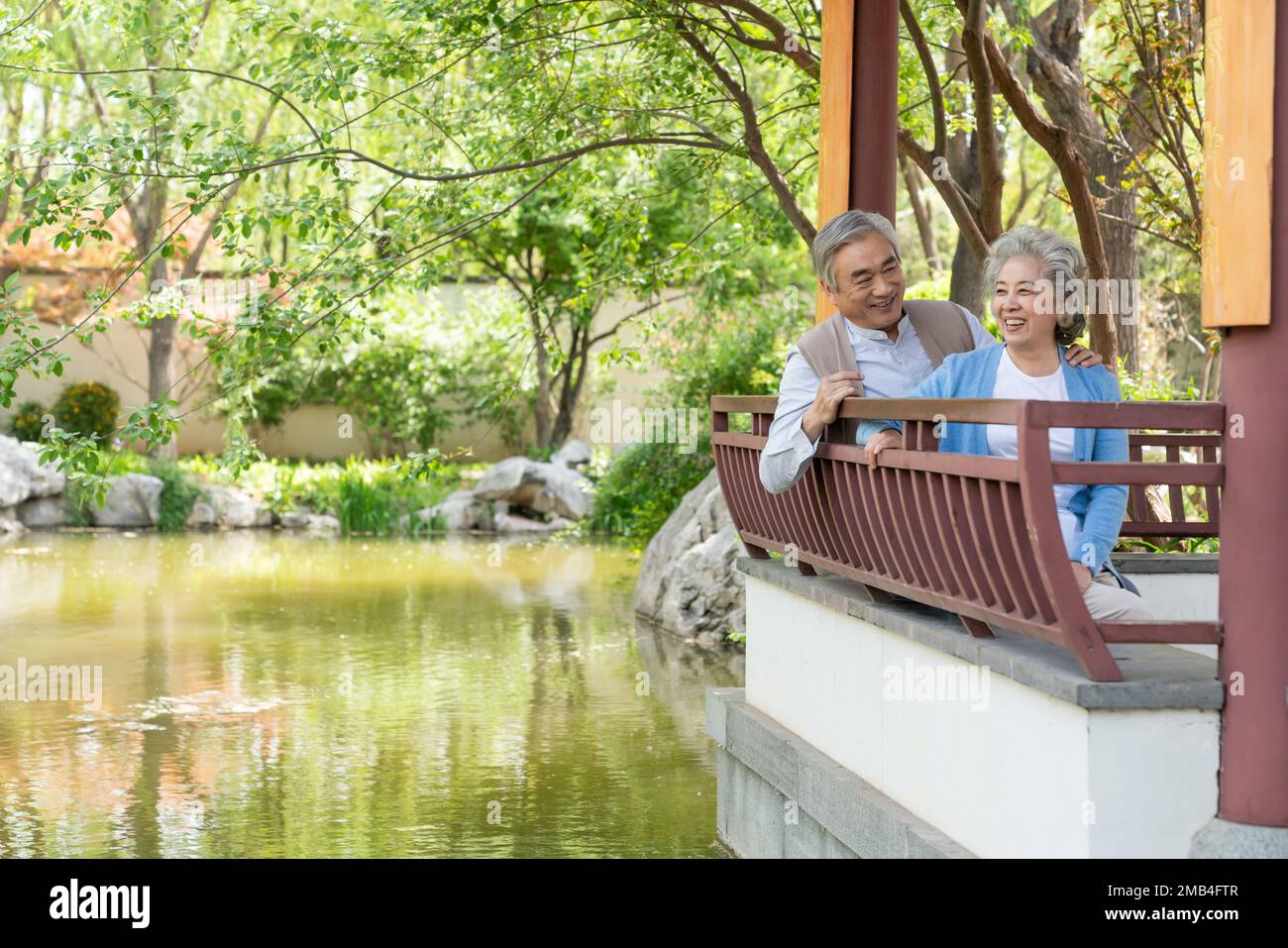 Elderly couple travel Stock Photo - Alamy