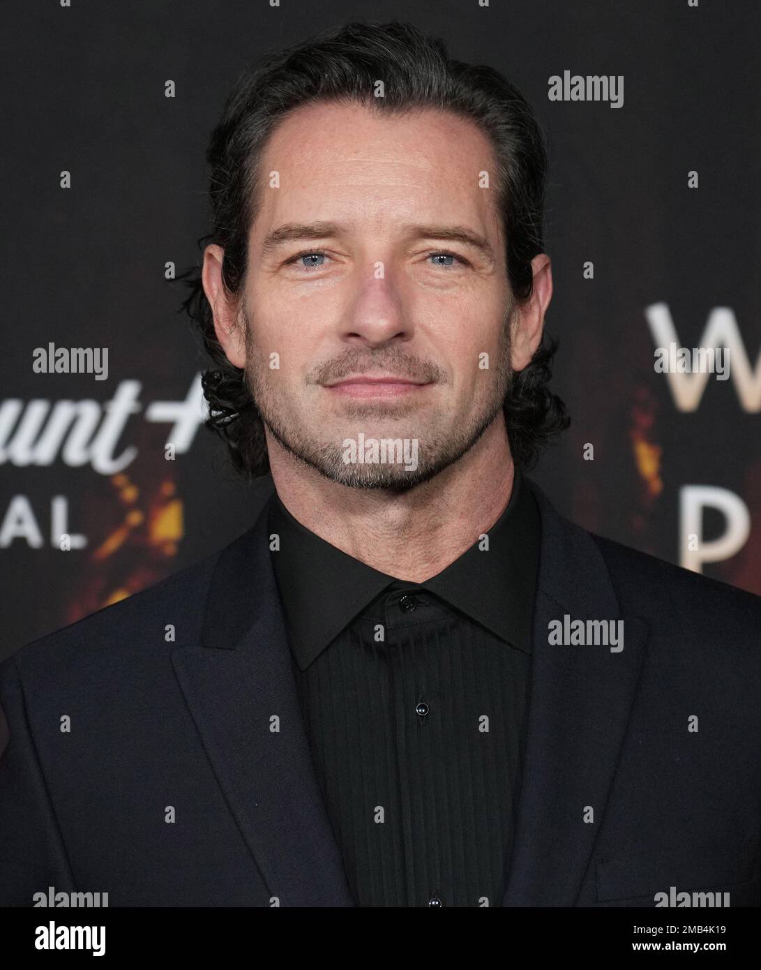 Wolf pack premiere hi-res stock photography and images - Alamy