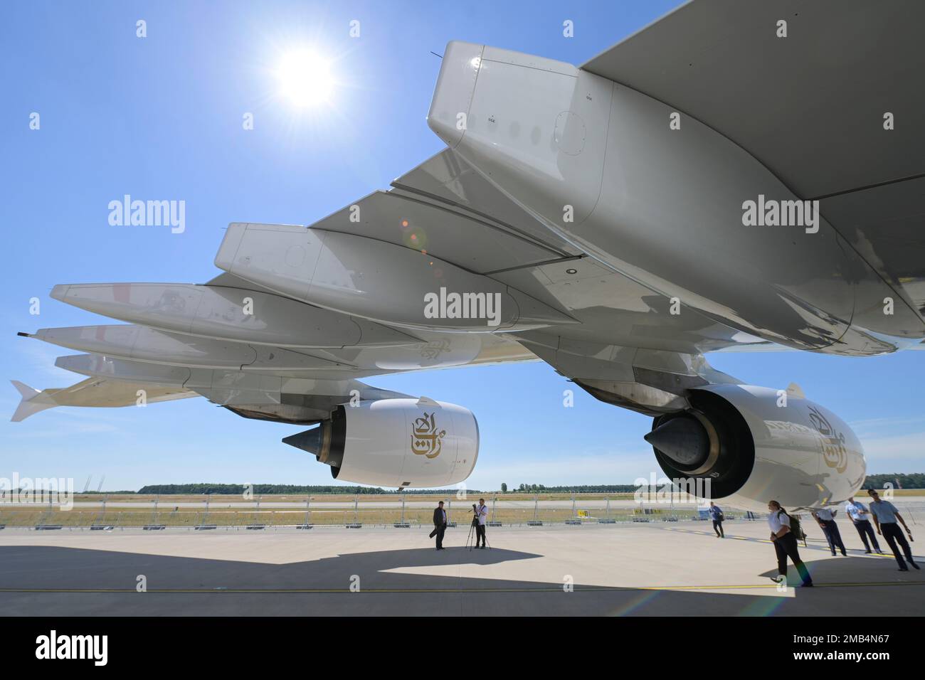Wing, Airbus A380, Emirates Airline, 22. 06. 2005. ILA International ...